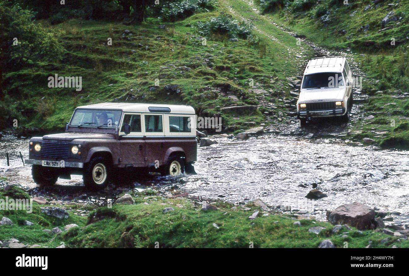 Land Rover Defender County LWB on a 4x4 road trip along the drovers ...