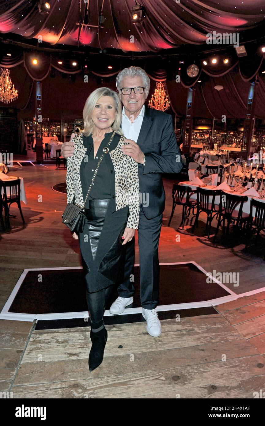 Munich, Germany. 04th Nov, 2021. The music singer couple Marianne and ...