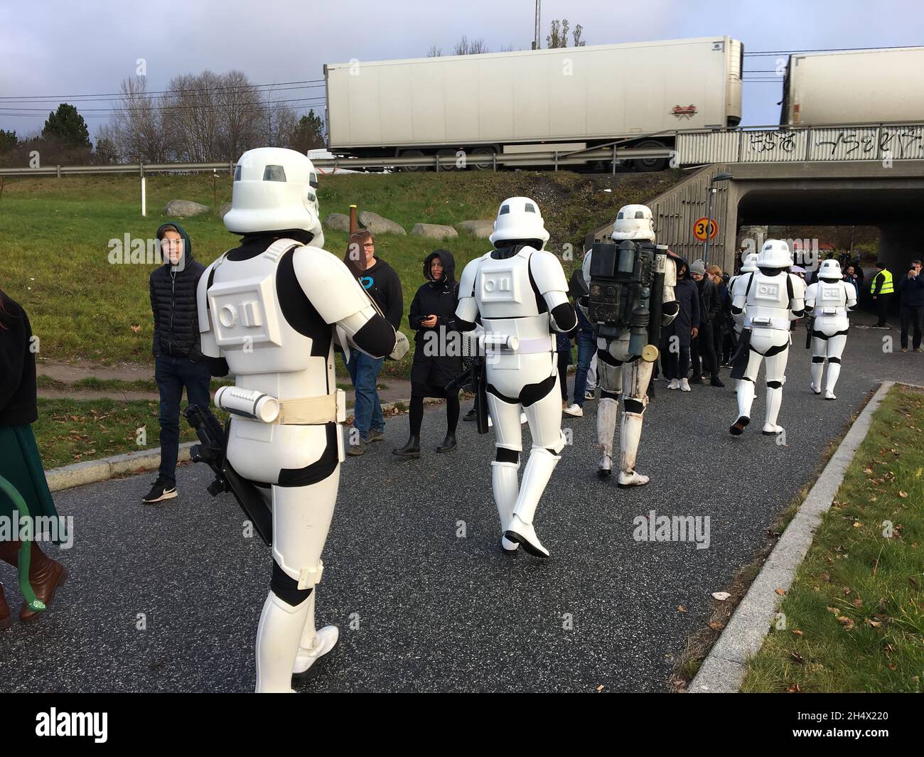 Star wars uniforms hi-res stock photography and images - Alamy