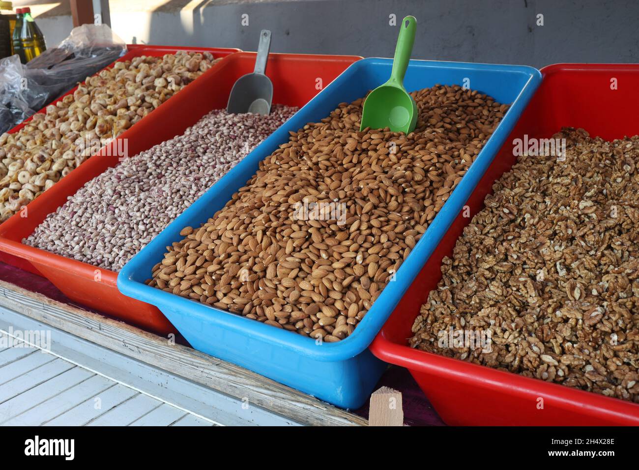 Boxes for grains hi-res stock photography and images - Alamy