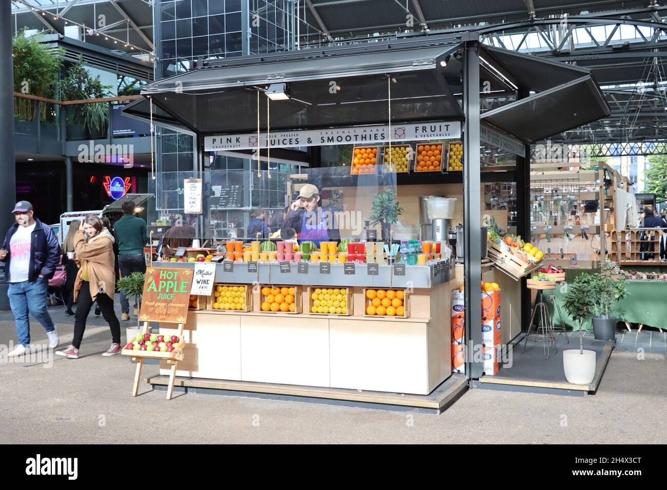 Old spitalfields market food hi-res stock photography and images - Alamy
