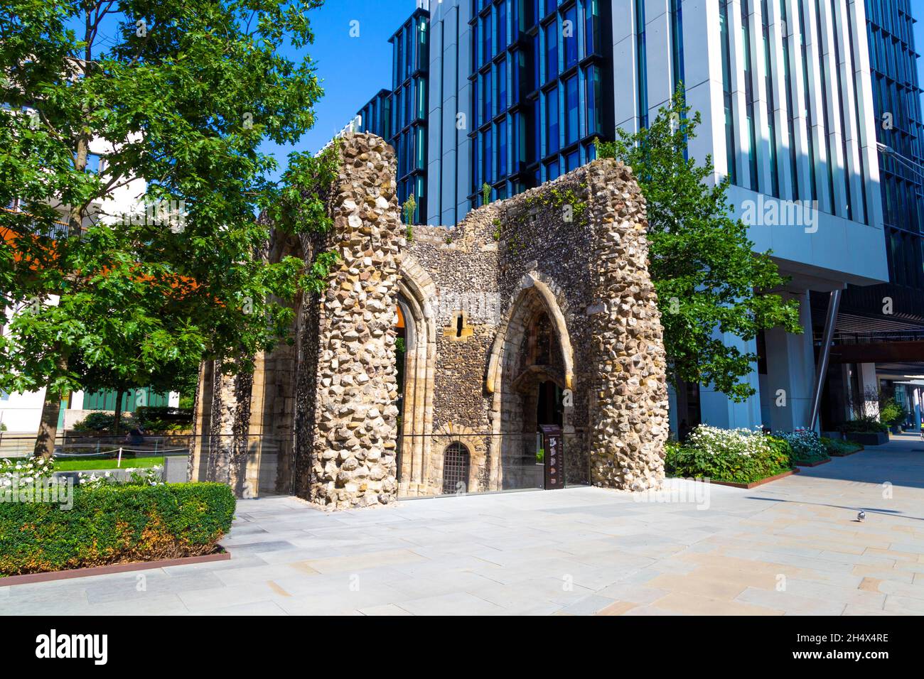 London wall barbican hi-res stock photography and images - Alamy