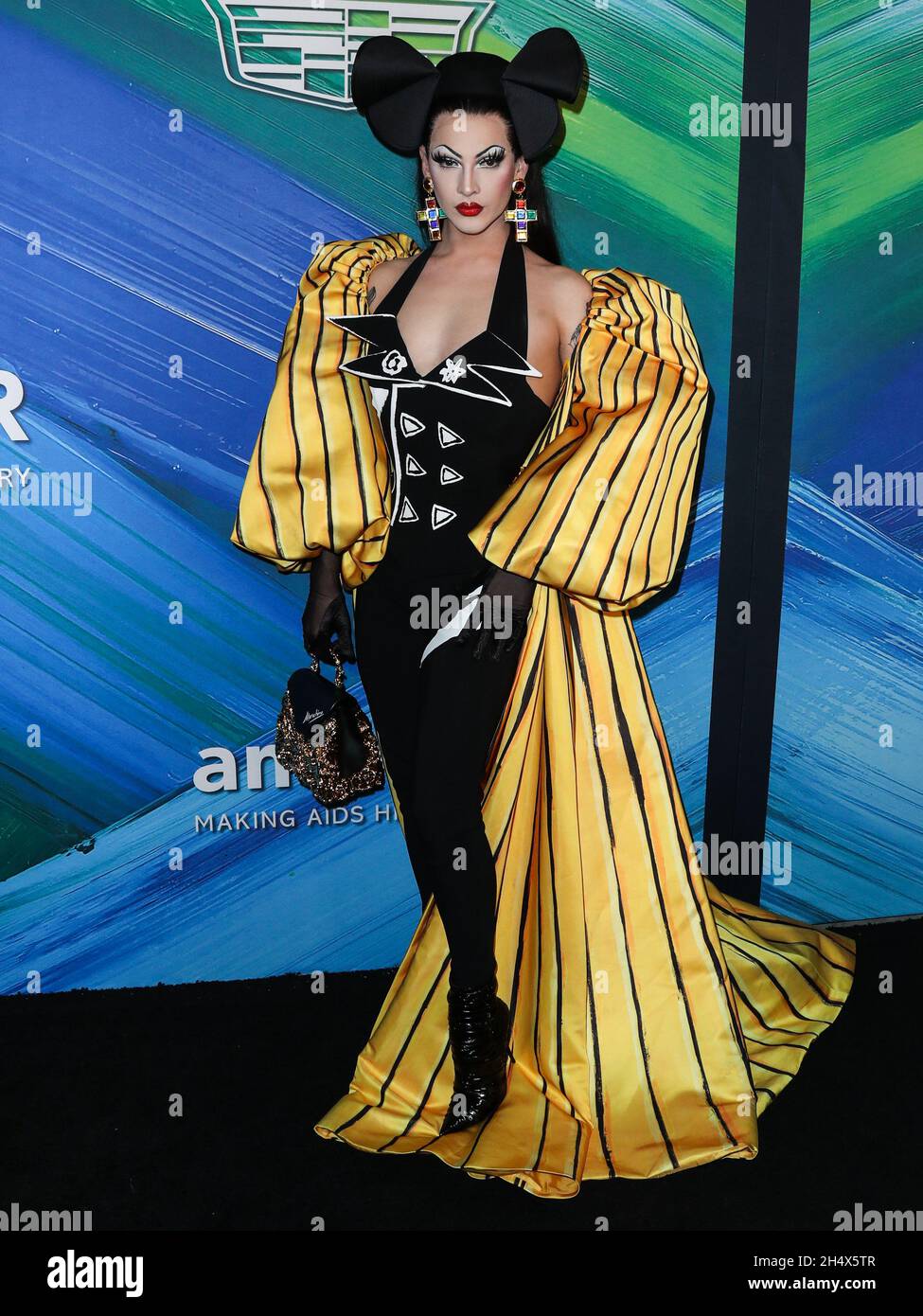 Violet chachki hi-res stock photography and images - Alamy