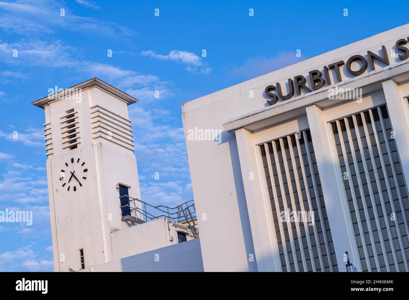 Surbiton Railway Station, Surbiton, London Stock Photo - Alamy