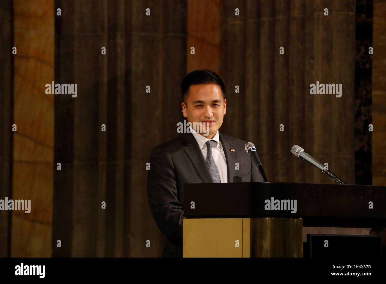 Kenichiro (Ken) Toko, U.S. Consul General in Leipzig bei: UNSERE ...