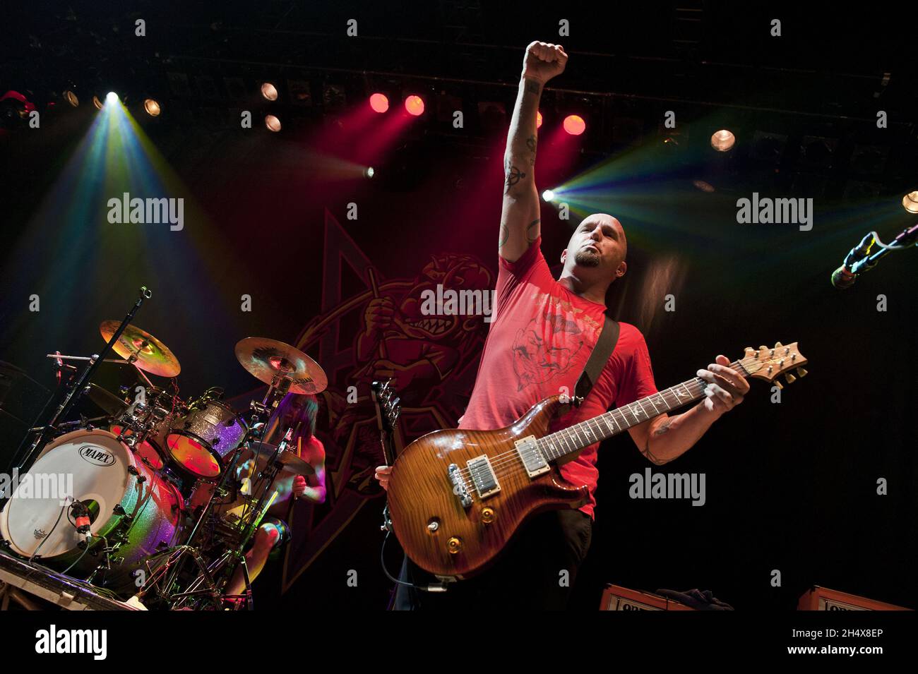 Dave Fortman and Shannon Larkin of Ugly Kid Joe supporting Alice Cooper ...
