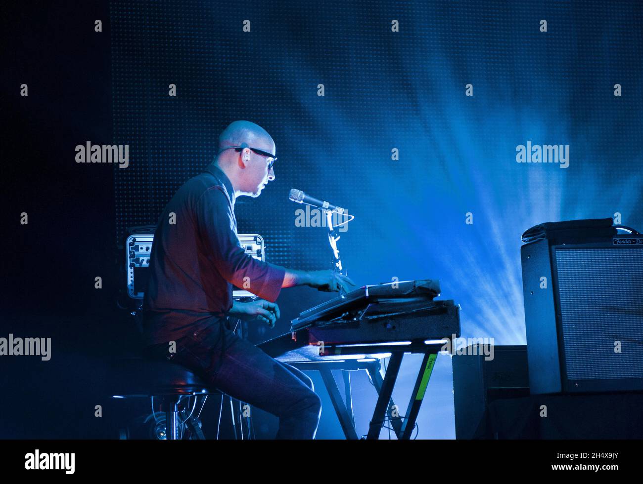 Dean Deavall of Feeder live in concert at The Civic Hall in ...