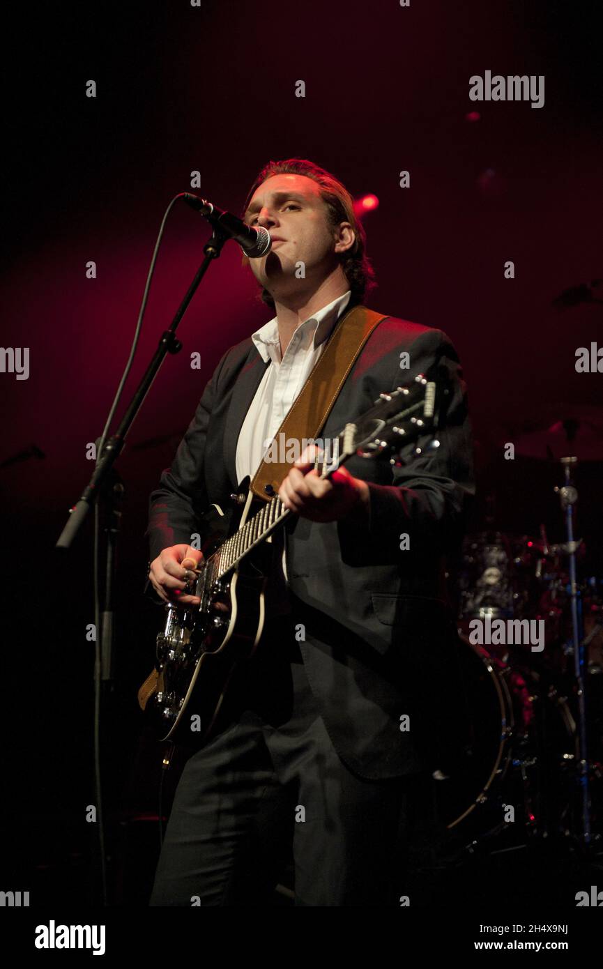 Willy Mason performs live in concert at 02 Academy, Birmingham Stock Photo - Alamy