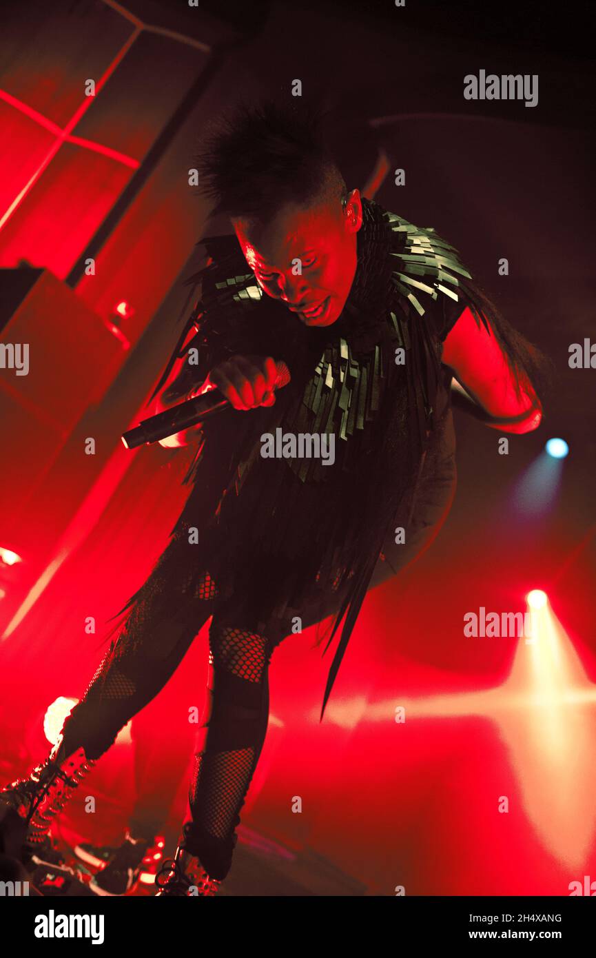 Deborah Dyer aka Skin of Skunk Anansie live at Wulfrun Hall in ...