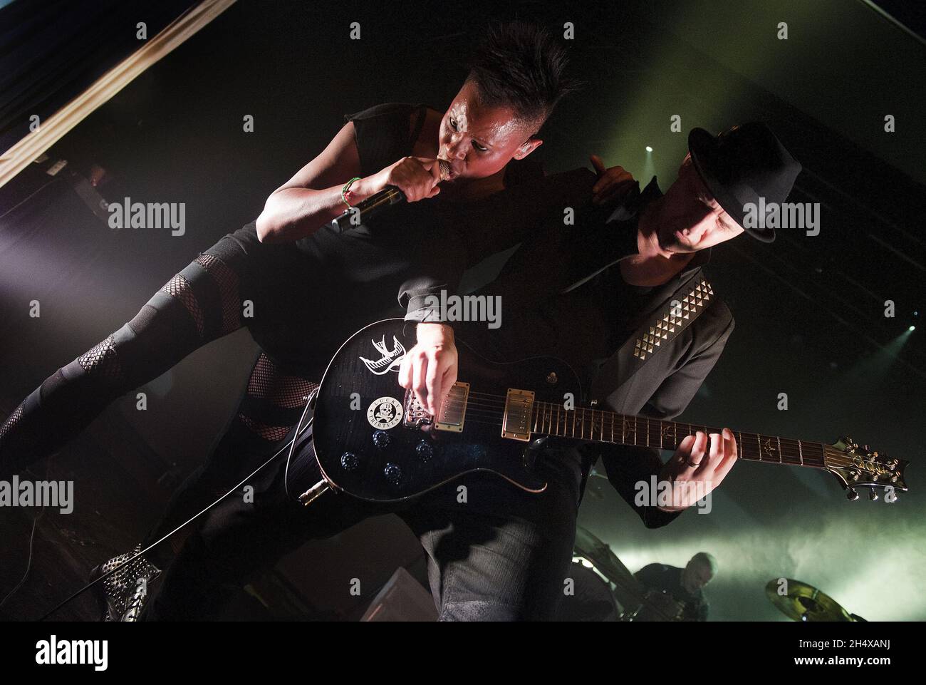 Deborah Dyer aka Skin of Skunk Anansie live at Wulfrun Hall in ...