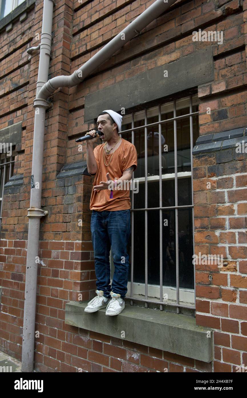 Jonny "Itch" Fox in concert during Slam Dunk Festival 2013 ...