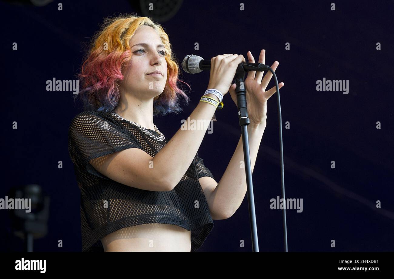 Lizzy Plapinger of MS MR in concert during Lovebox Festival 2013 in ...