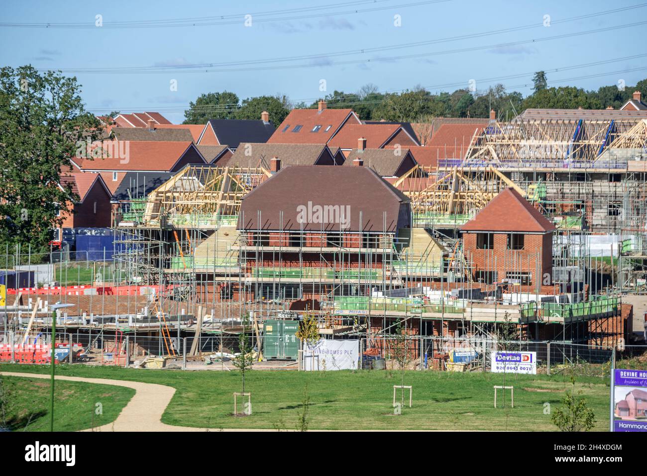 New housing development in Billingshurst Stock Photo - Alamy