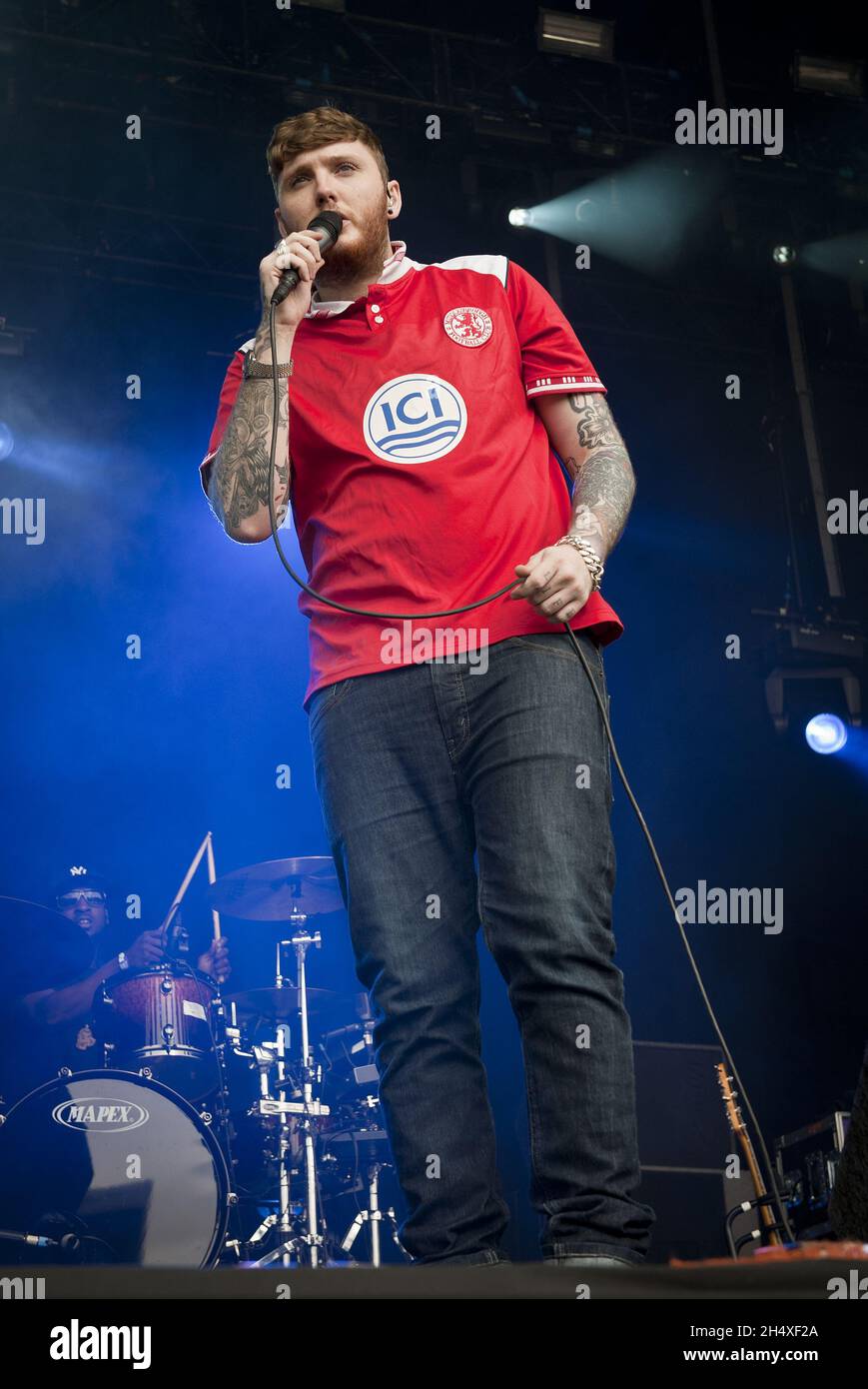James arthur 2013 hi-res stock photography and images - Alamy