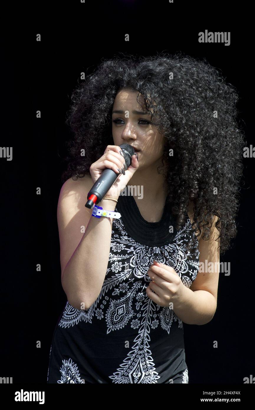 Shereen Cutkelvin of Neon Jungle on stage on day 2 of the Fusion ...