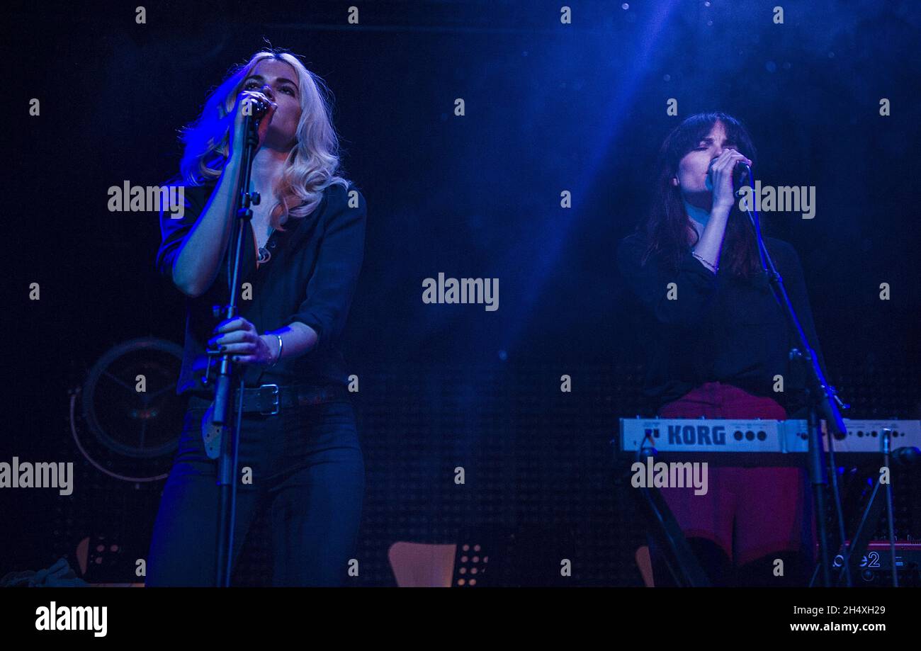 Miranda Kilbey and Elektra Kilbey of Say Lou Lou live on stage Stock ...