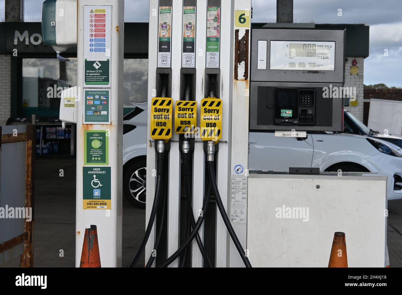 Petrol station run out of fuel in 2021 driver shortage Stock Photo - Alamy