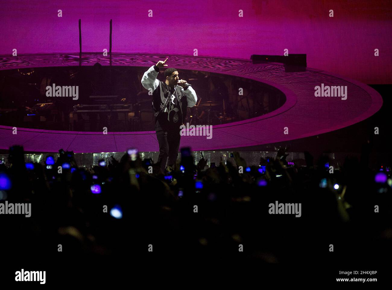 Drake concert hi-res stock photography and images - Alamy