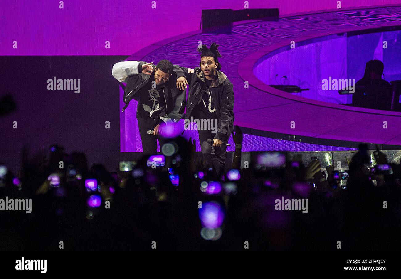 The weeknd perform hi-res stock photography and images - Alamy