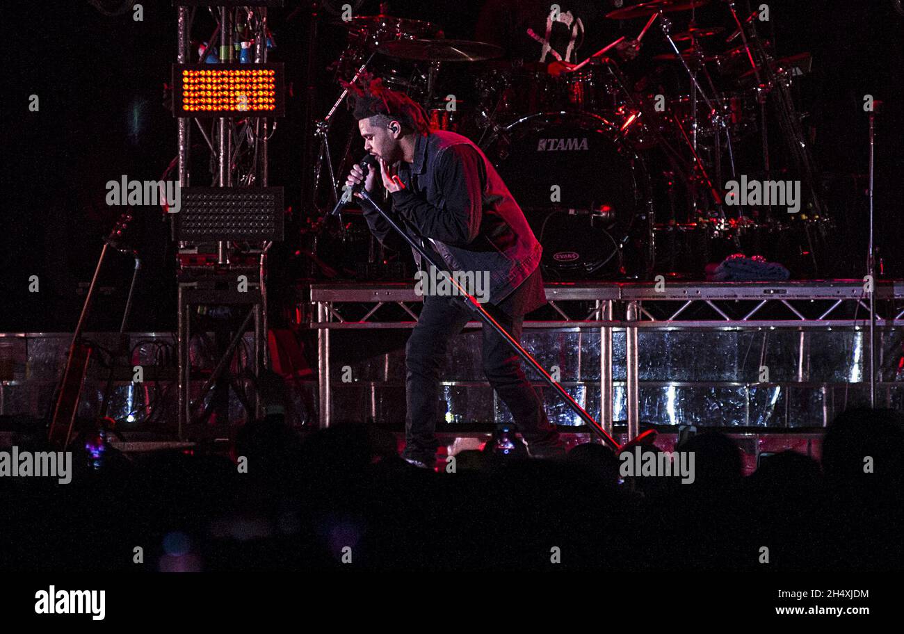 The weeknd live performance hi-res stock photography and images - Alamy