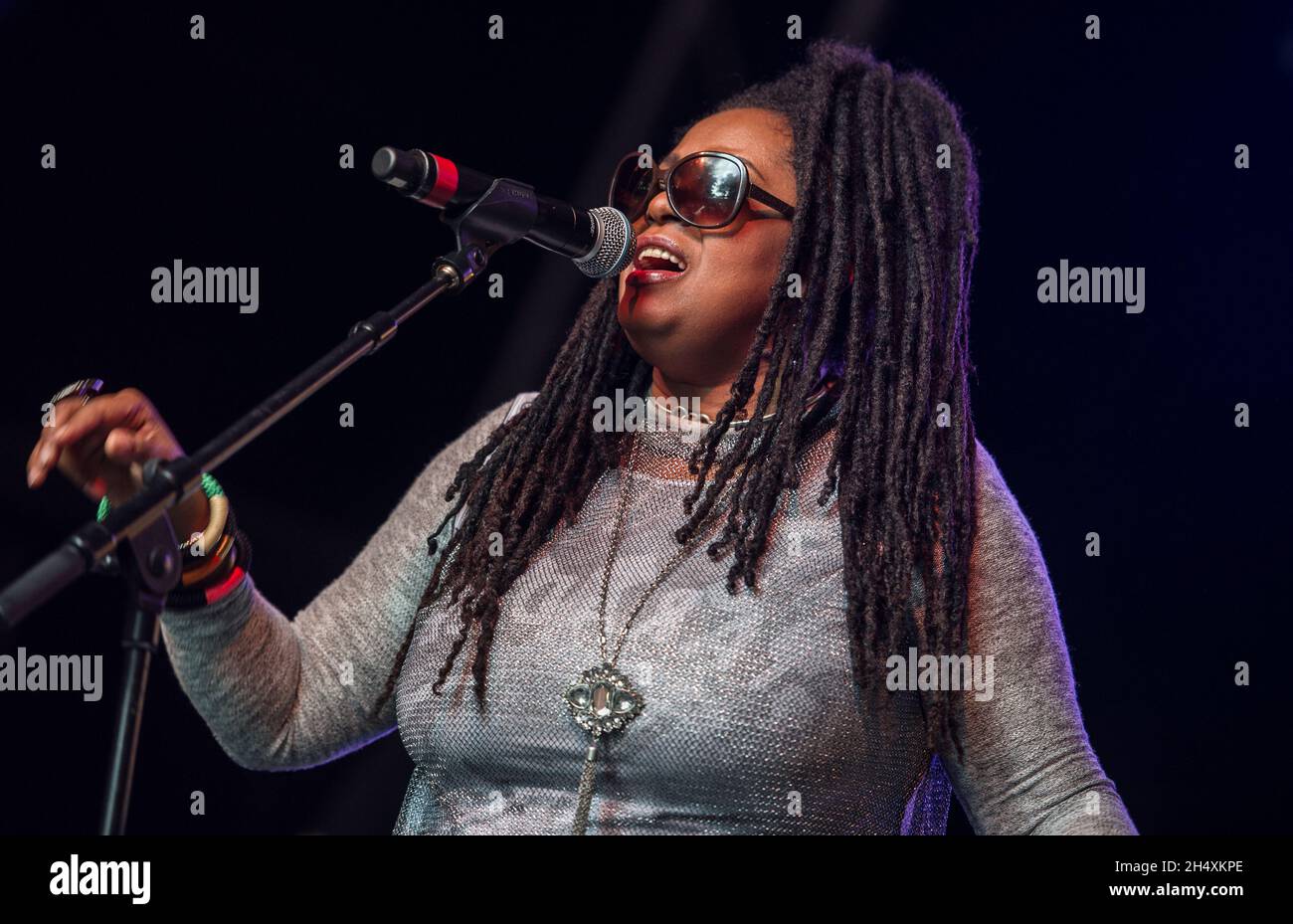 Caron Wheeler of Soul II Soul live on stage on 2nd day of Parklife ...