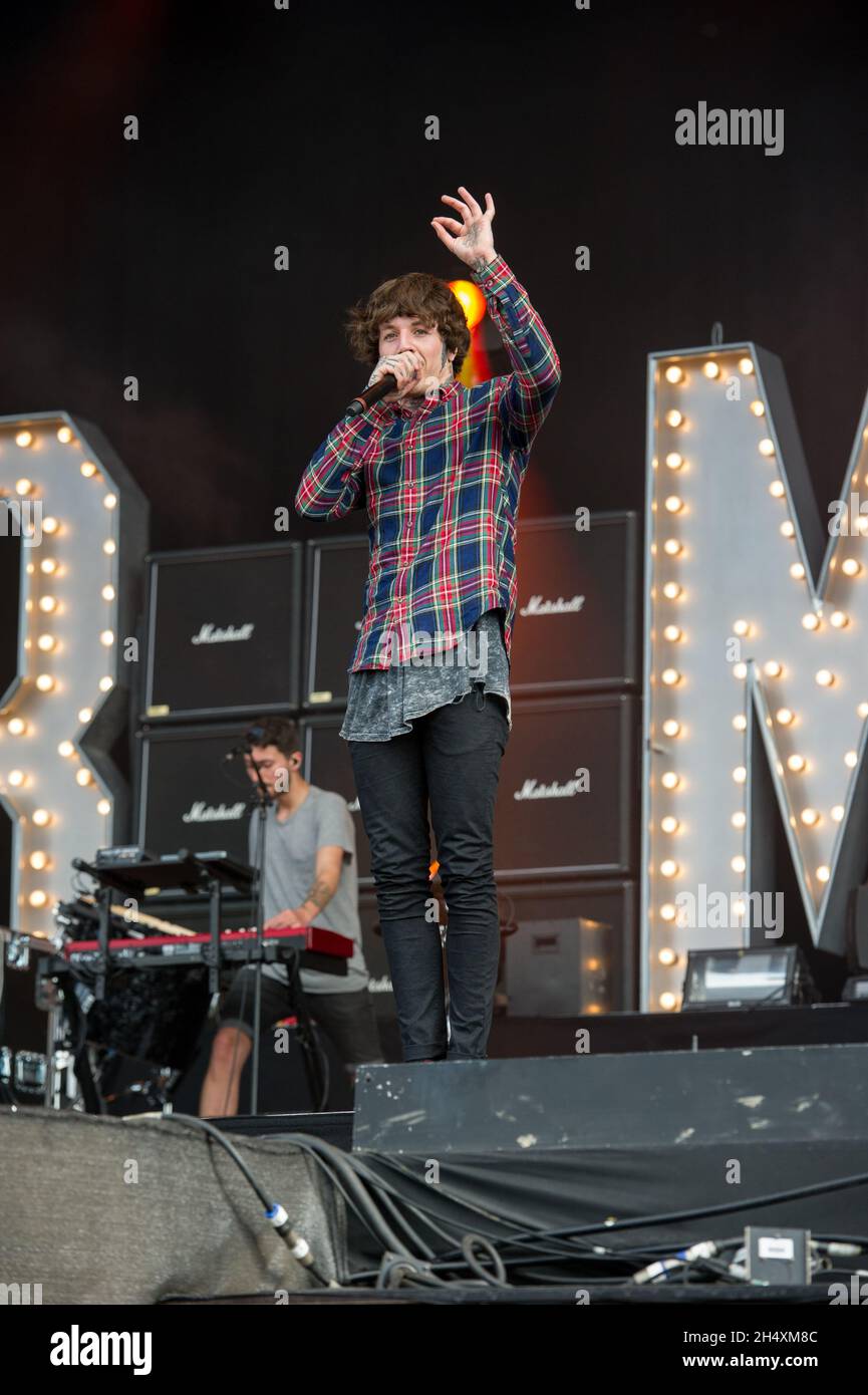 Bring Me The Horizon Oli Sykes Live