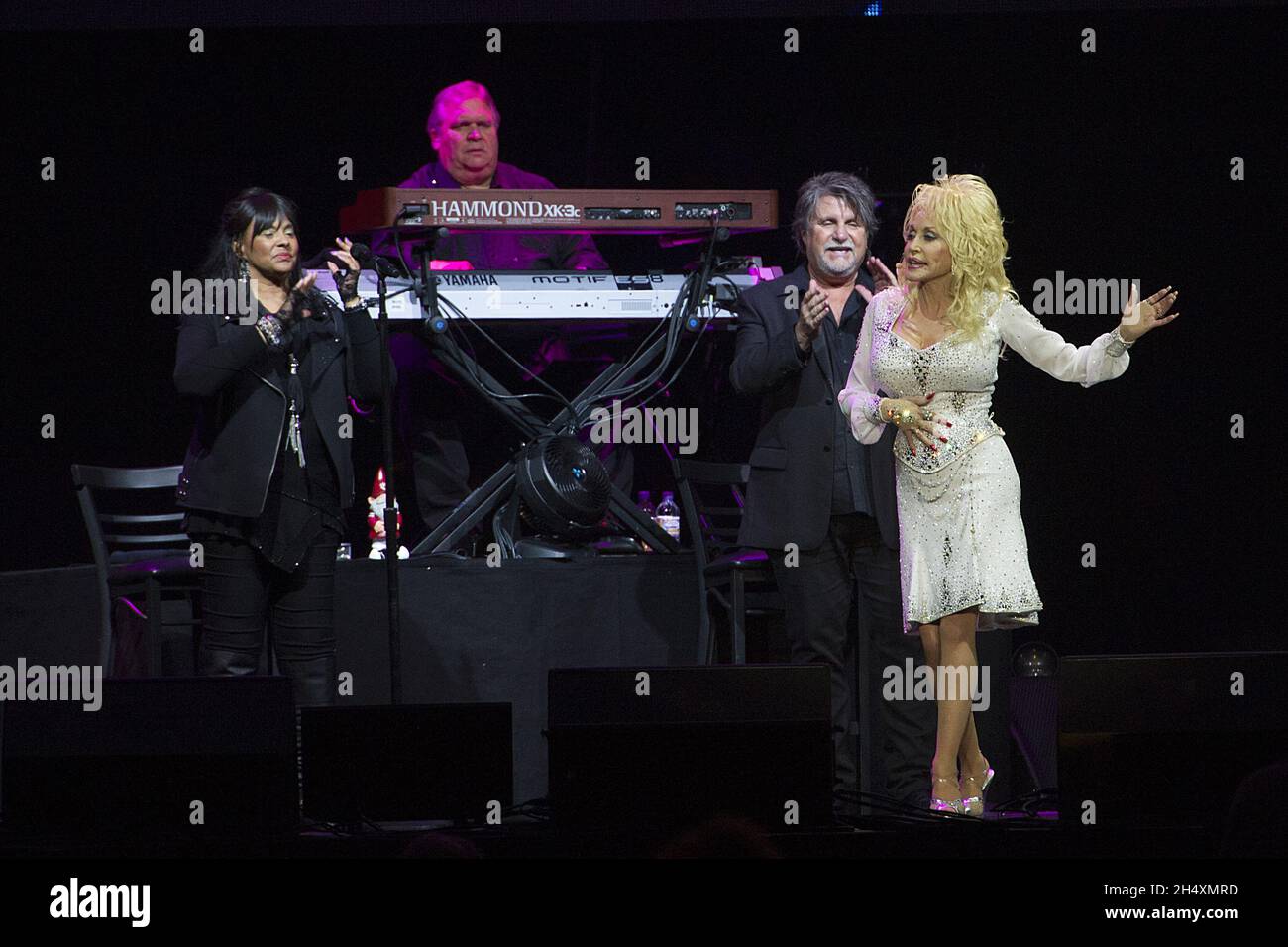 Dolly Parton live on stage at the LG Arena in Birmingham Stock Photo ...