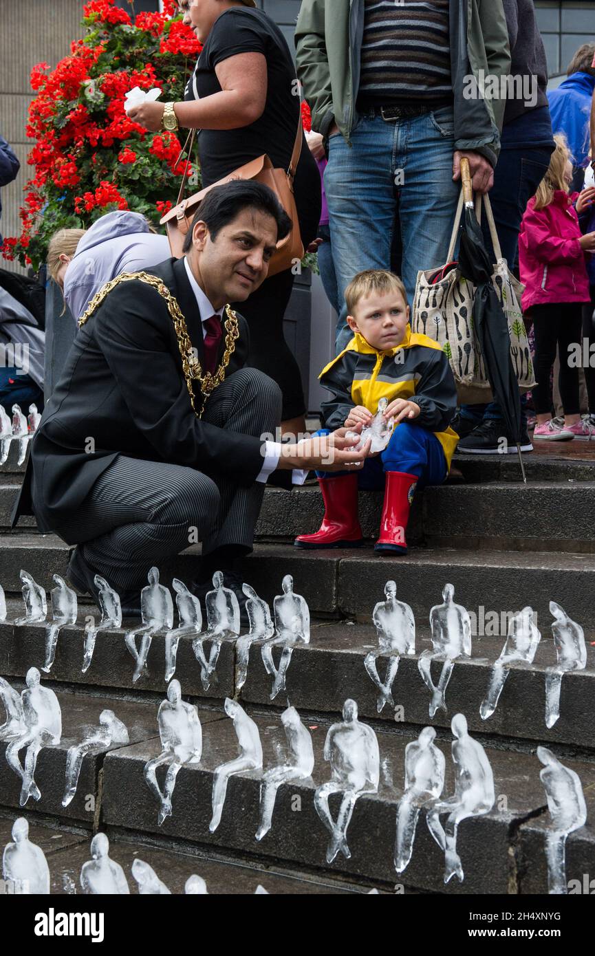 For the first time in Great Britain, Brazilian artist Nele Azevedo ...
