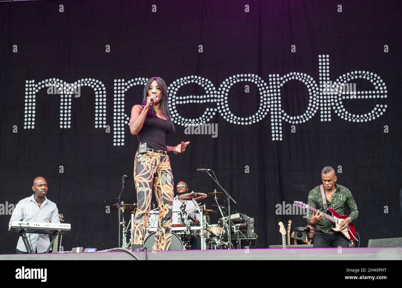 Heather Small of M People live on stage on day 1 of V Festival on 16th ...