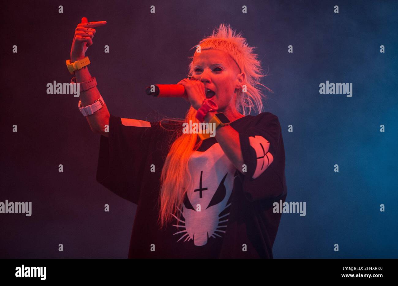Yolandi Visser of Die Antwoord live on stage on day 3 at Leeds Festival ...