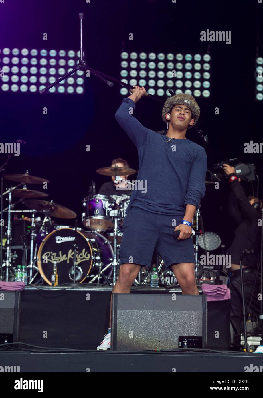 Rizzle kicks hi-res stock photography and images - Alamy