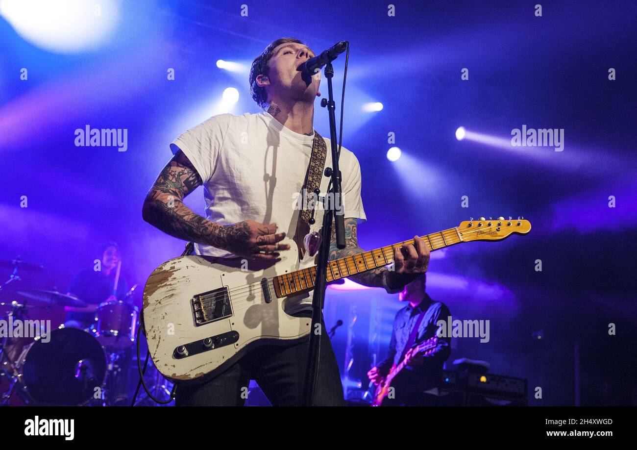 Brian Fallon of The Gaslight Anthem live on stage on Sunday 23rd ...