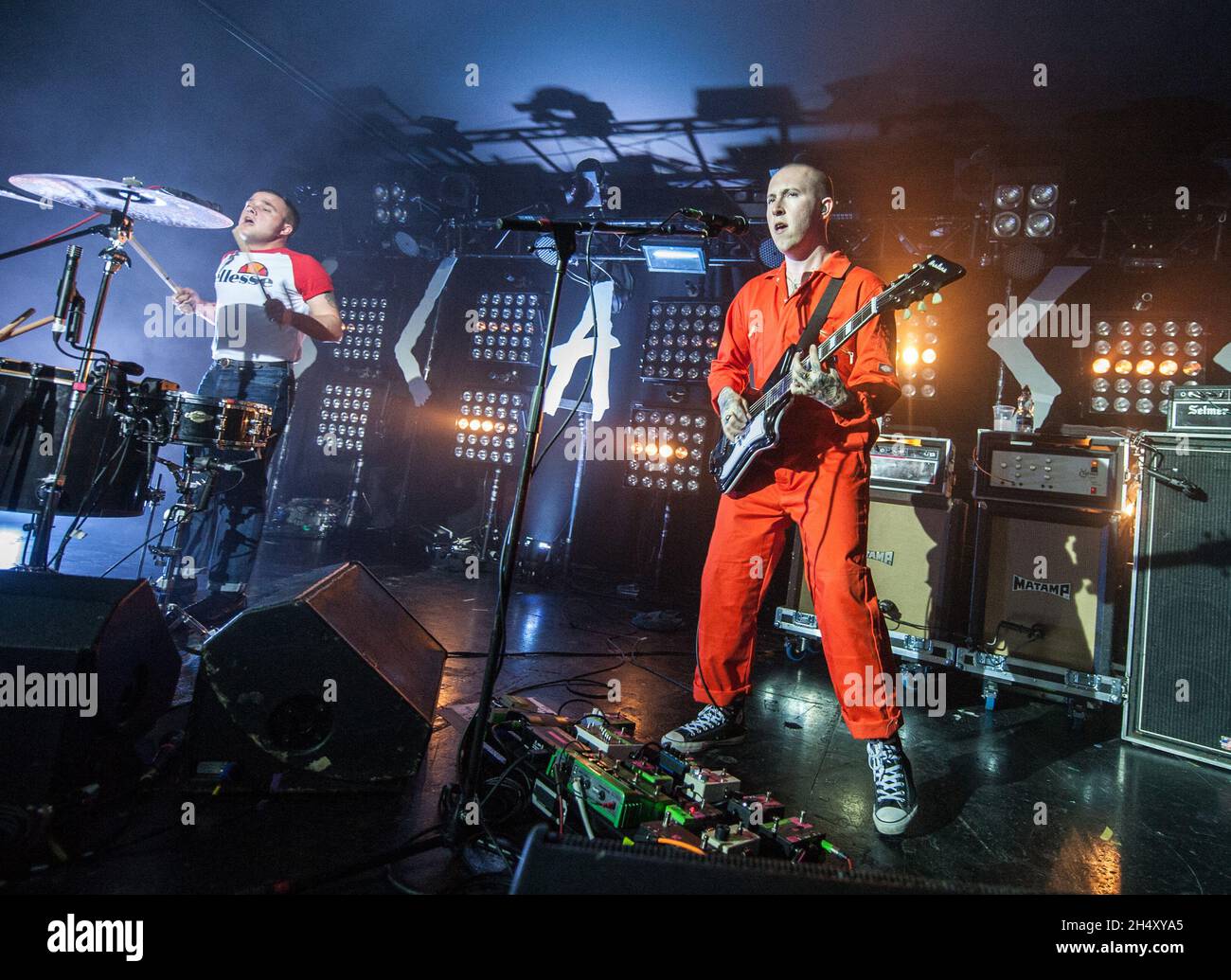 Isaac Holman and Laurie Vincent of Slaves performing live on stage at ...