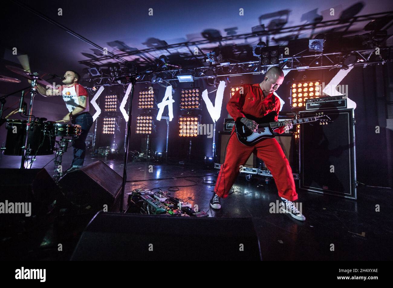 Isaac Holman and Laurie Vincent of Slaves performing live on stage at ...