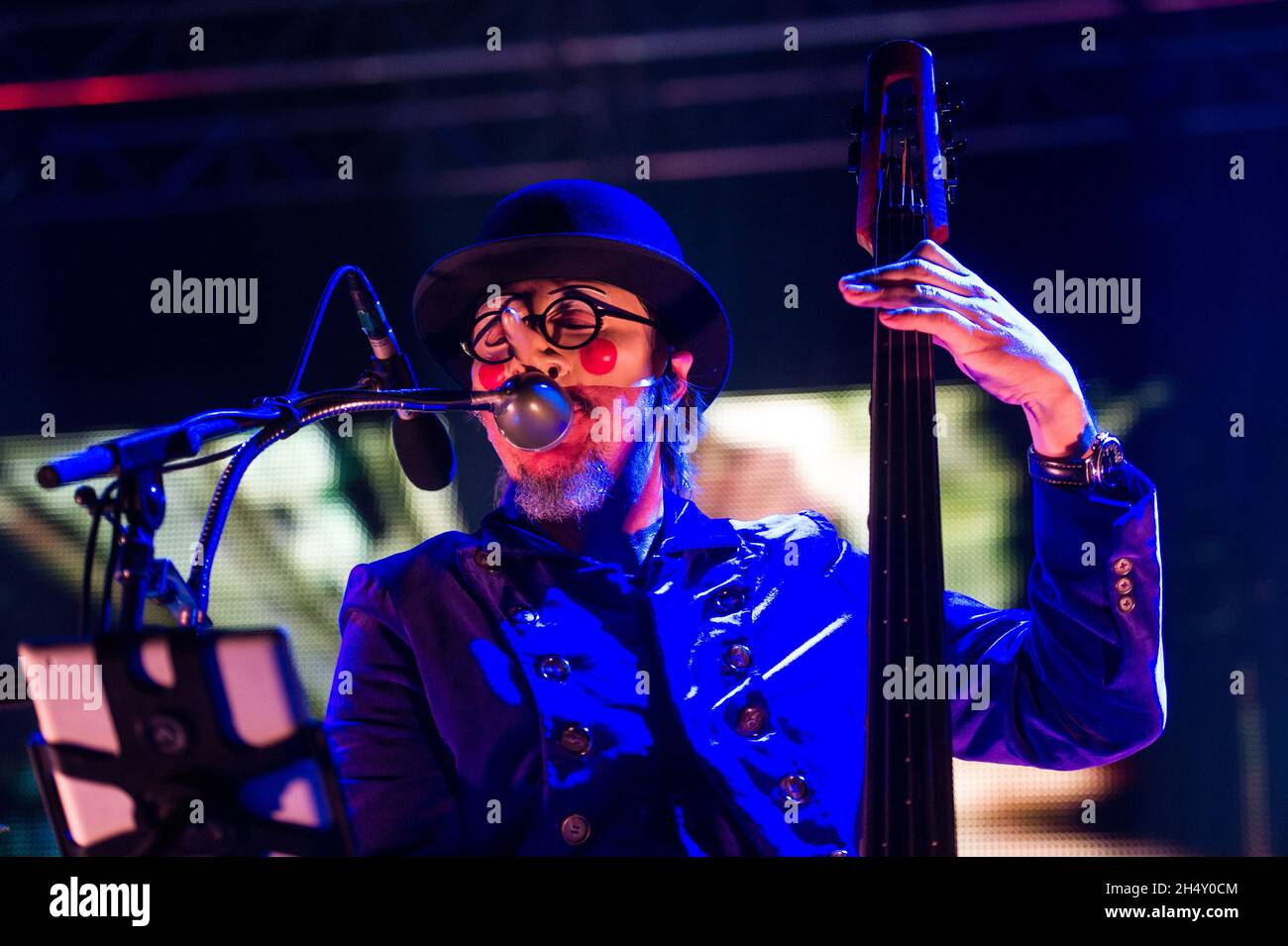 Les Claypool, Larry LaLonde and Tim Alexander of Primus performing live ...