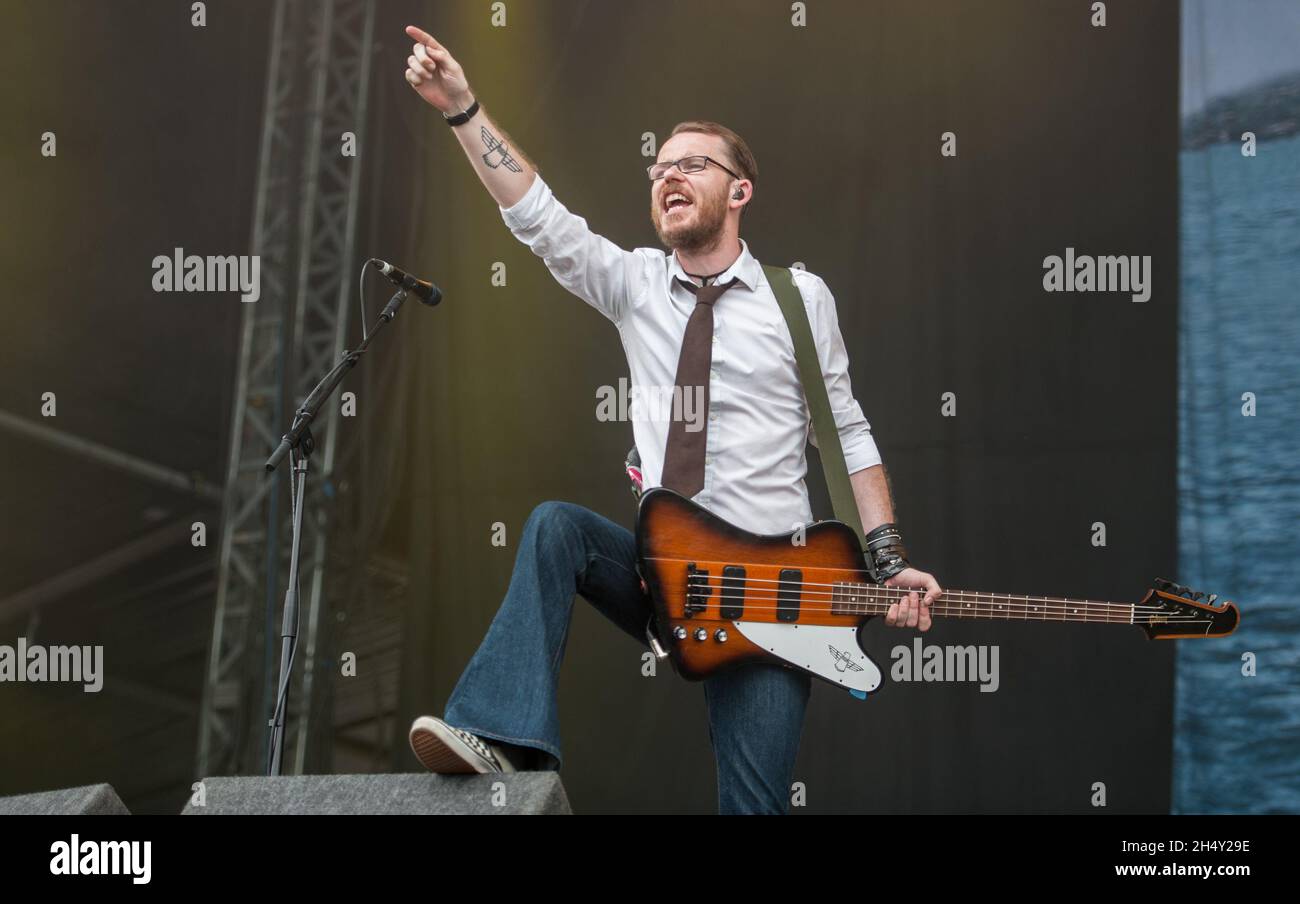 Scouting girls greg churchouse roy hi-res stock photography and images ...
