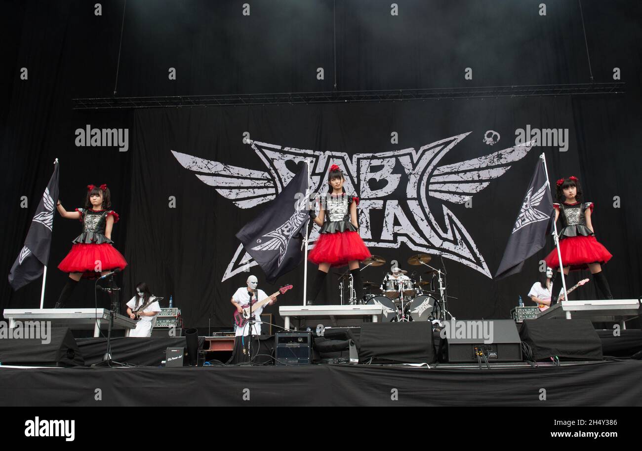 Babymetal hi-res stock photography and images - Alamy