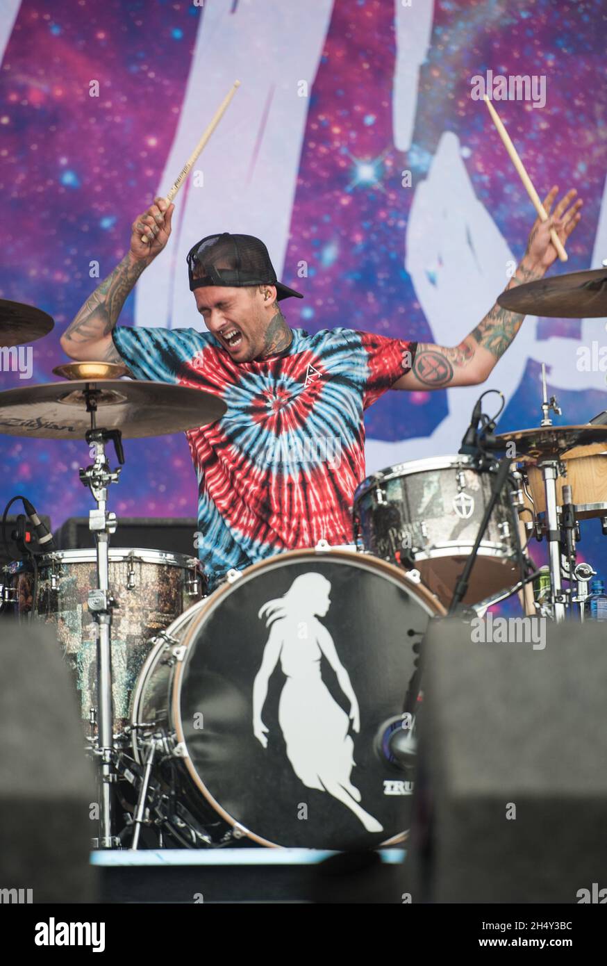 Pierce the veil concert hi-res stock photography and images - Alamy