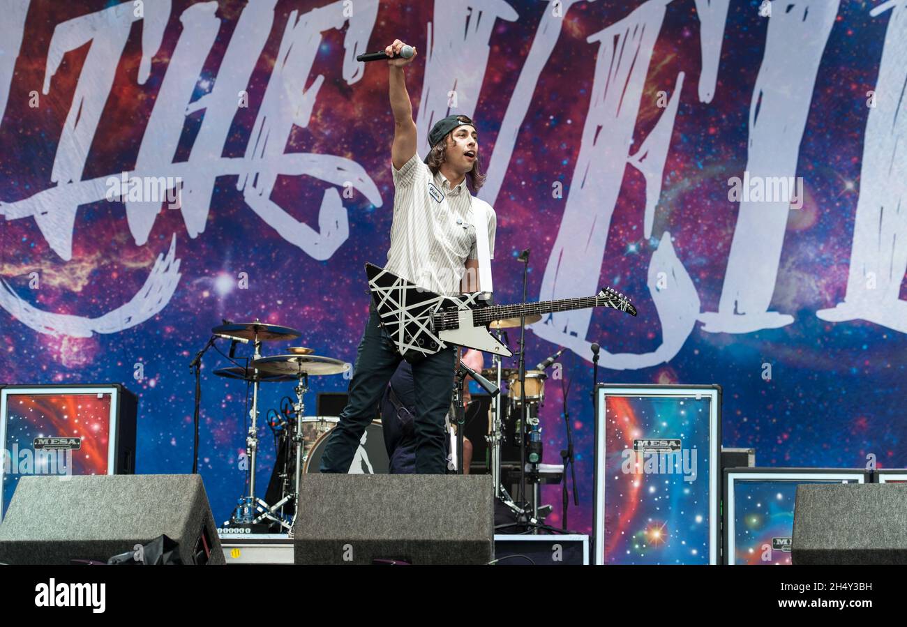 Pierce the Veil performing live on stage on day 3 of Leeds Festival on ...
