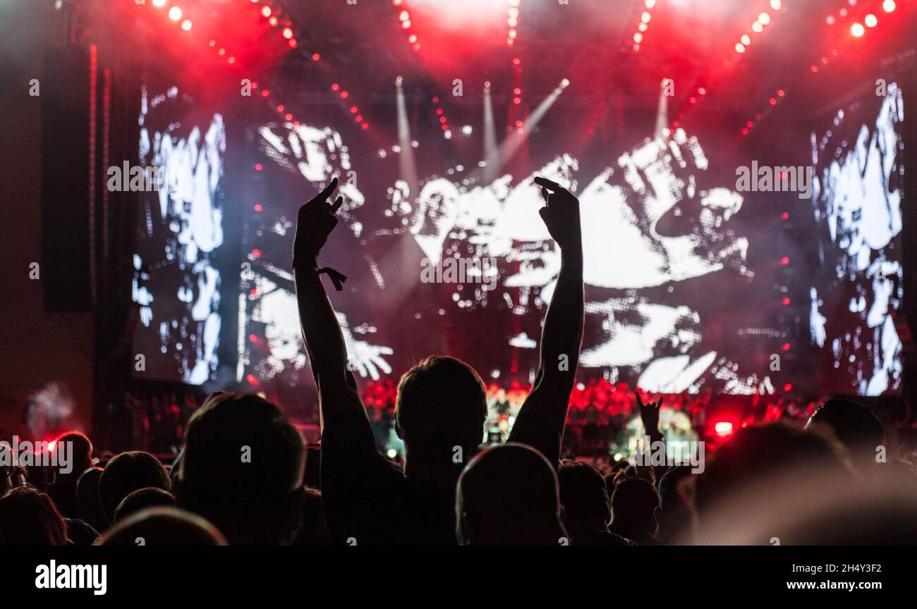 Metallica concert fireworks hi-res stock photography and images - Alamy