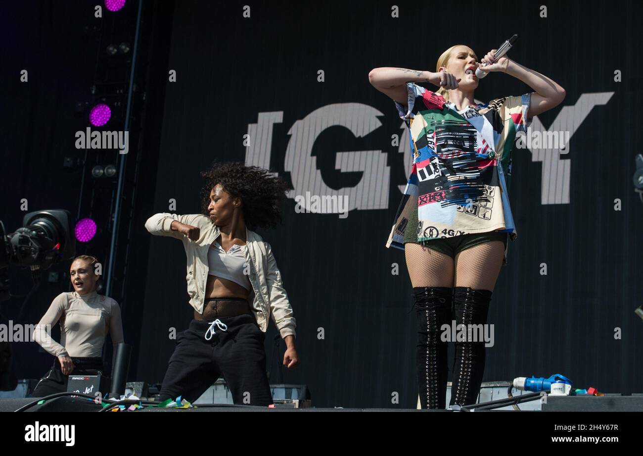 Iggy azalea performing on stage hi-res stock photography and images - Alamy