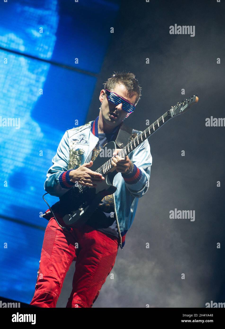 Matt bellamy hi-res stock photography and images - Alamy