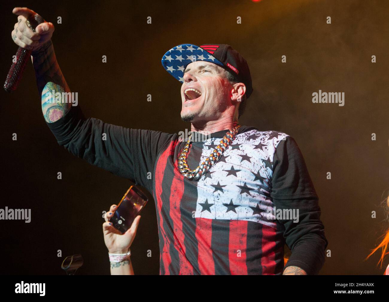 Vanilla ice rapper concert hi-res stock photography and images - Alamy