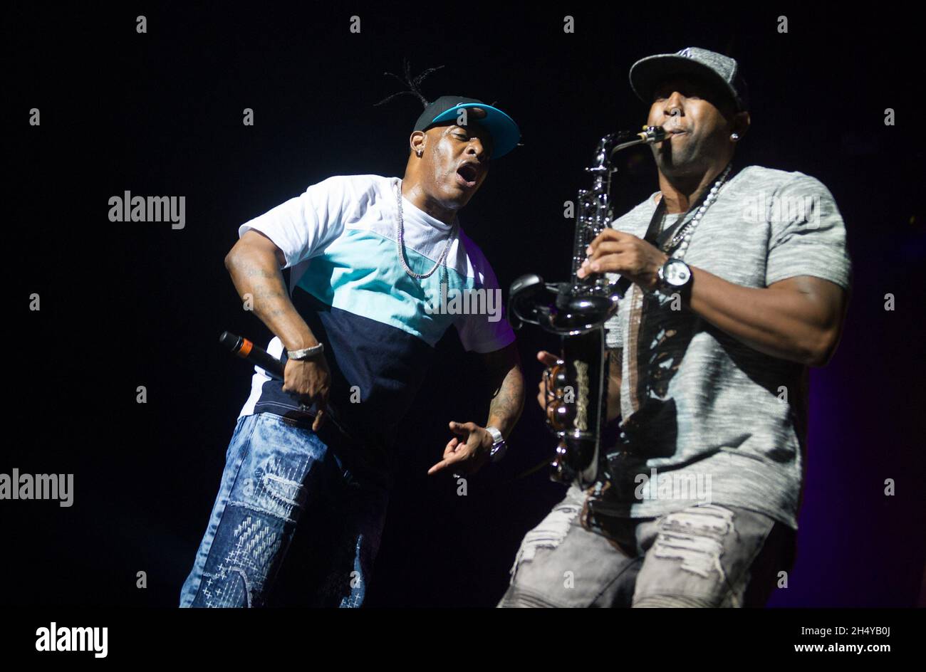 Rapper coolio in concert hi-res stock photography and images - Alamy