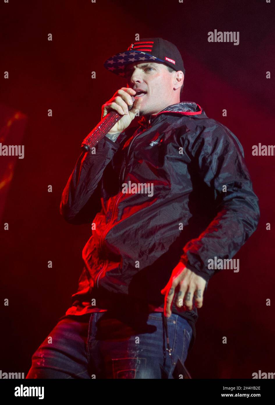 Vanilla ice rapper hi-res stock photography and images - Alamy