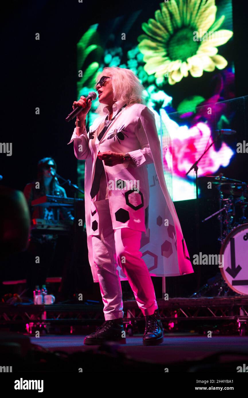 Blondie performing live on stage hi-res stock photography and images ...