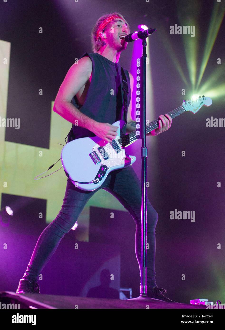 Alex gaskarth birmingham hi-res stock photography and images - Alamy