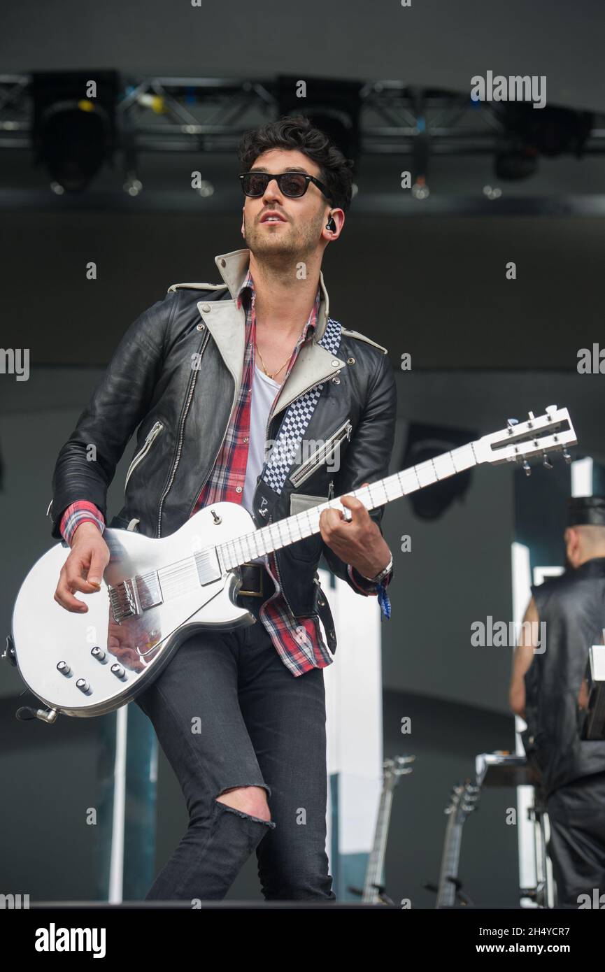 Chromeo band hi-res stock photography and images - Alamy