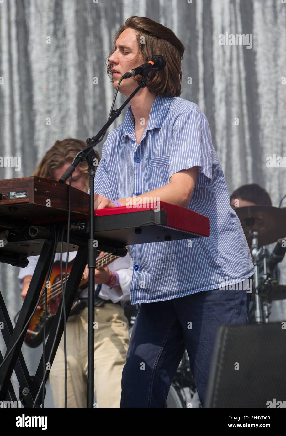 Parcels concert hi-res stock photography and images - Alamy