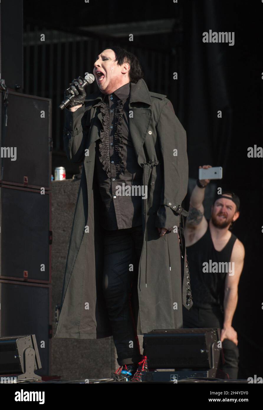 Marilyn manson on stage hi-res stock photography and images - Alamy
